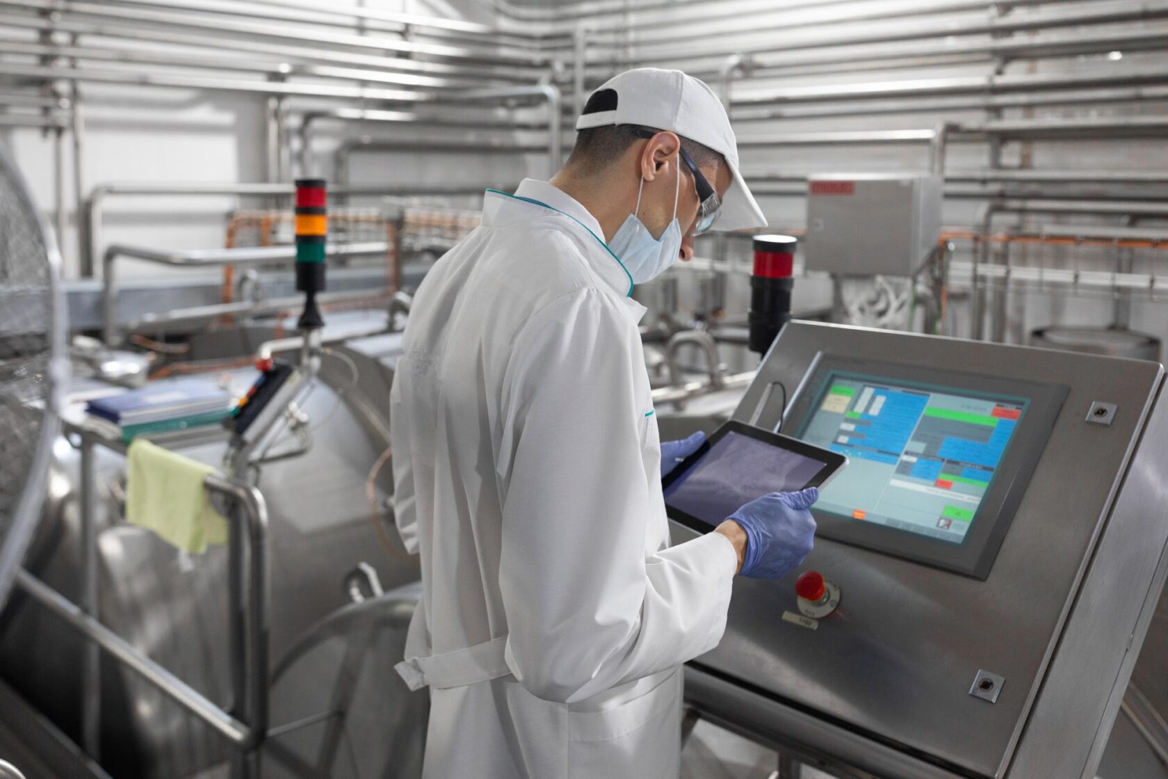 Smart manufacturing: shaping the future of food and beverage - Salas O ...