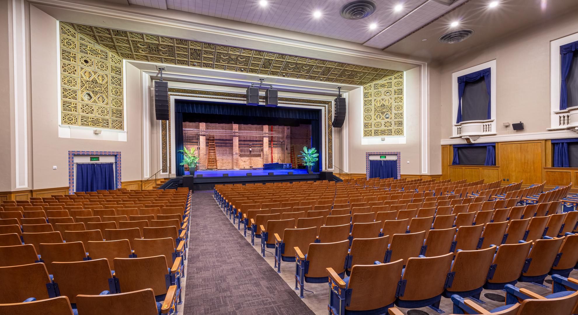 Hogg Memorial Auditorium - Salas O'Brien