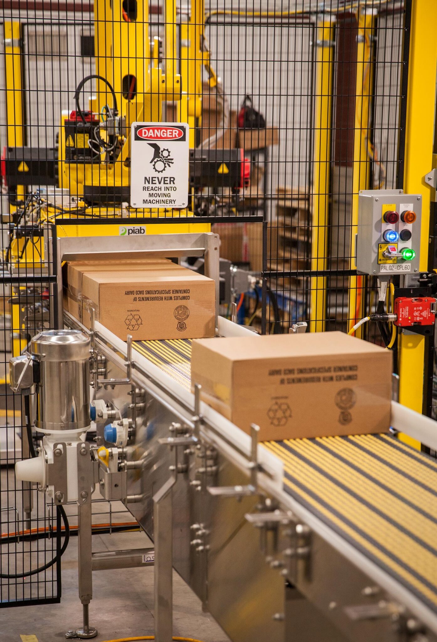 Dual Butter & Cheese Lines Palletizer - Salas O'Brien